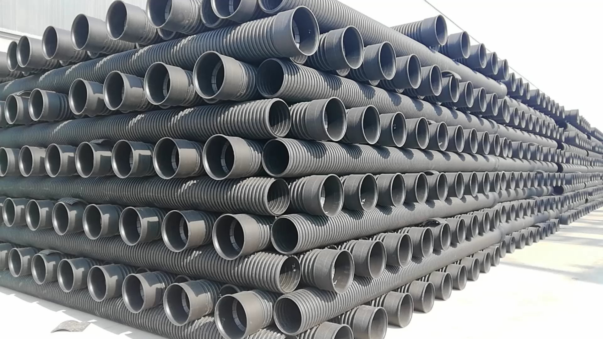 HDPE双壁波纹管 DN300--四川省晨华隆建材有限责任公司